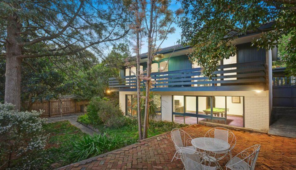 Lower Plenty, Victoria: R.J’s 1970’s brick family home | Secret Design ...